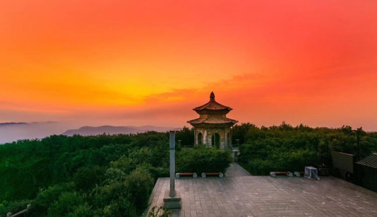 A Wonderful Tour to Huaguo Mountain - 游记攻略【同程旅游攻略】